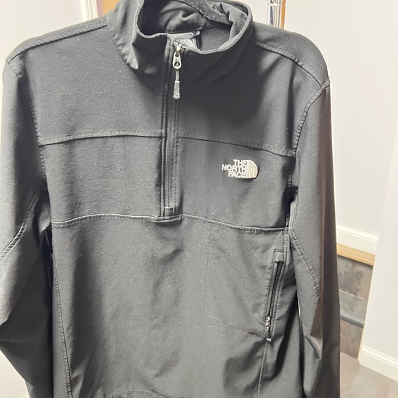 The North Face | Jackets & Coats | The North Face Black Logo Tag | Poshmark